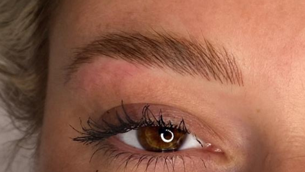 Combination eyebrows - everything you need to know about the SPMU tech